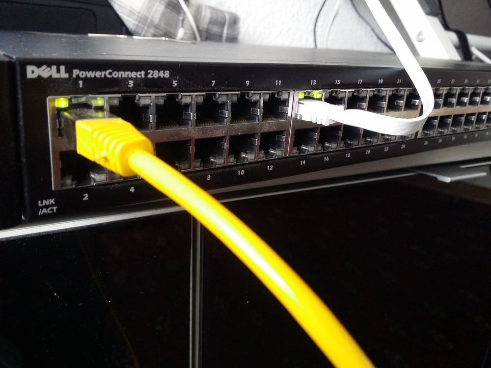 Dell PowerConnect 2848 48-Port Gigabit Ethernet Switch (Gebraucht) in ...