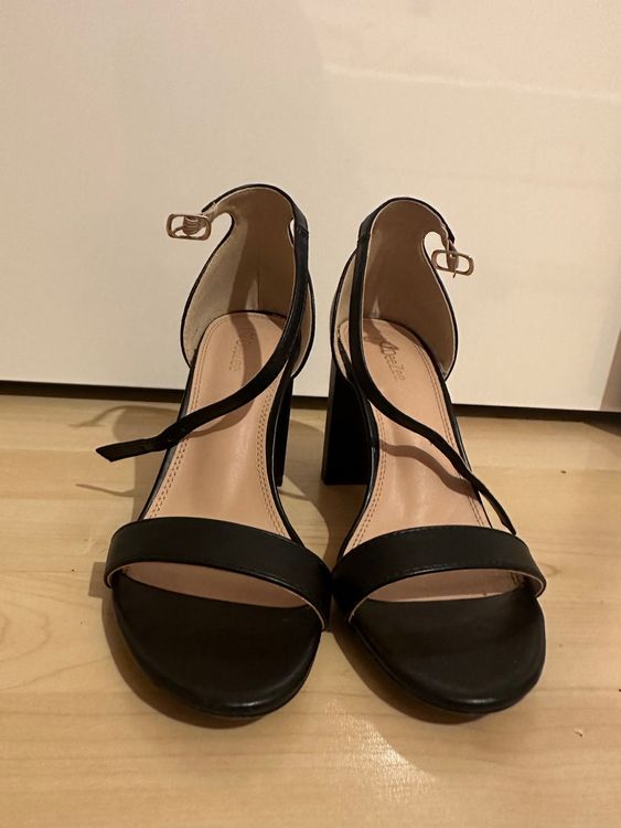 Sandaletten mit Absatz Schwarz Damen (Gebraucht) in Triengen für CHF 15 – mit Lieferung auf ...