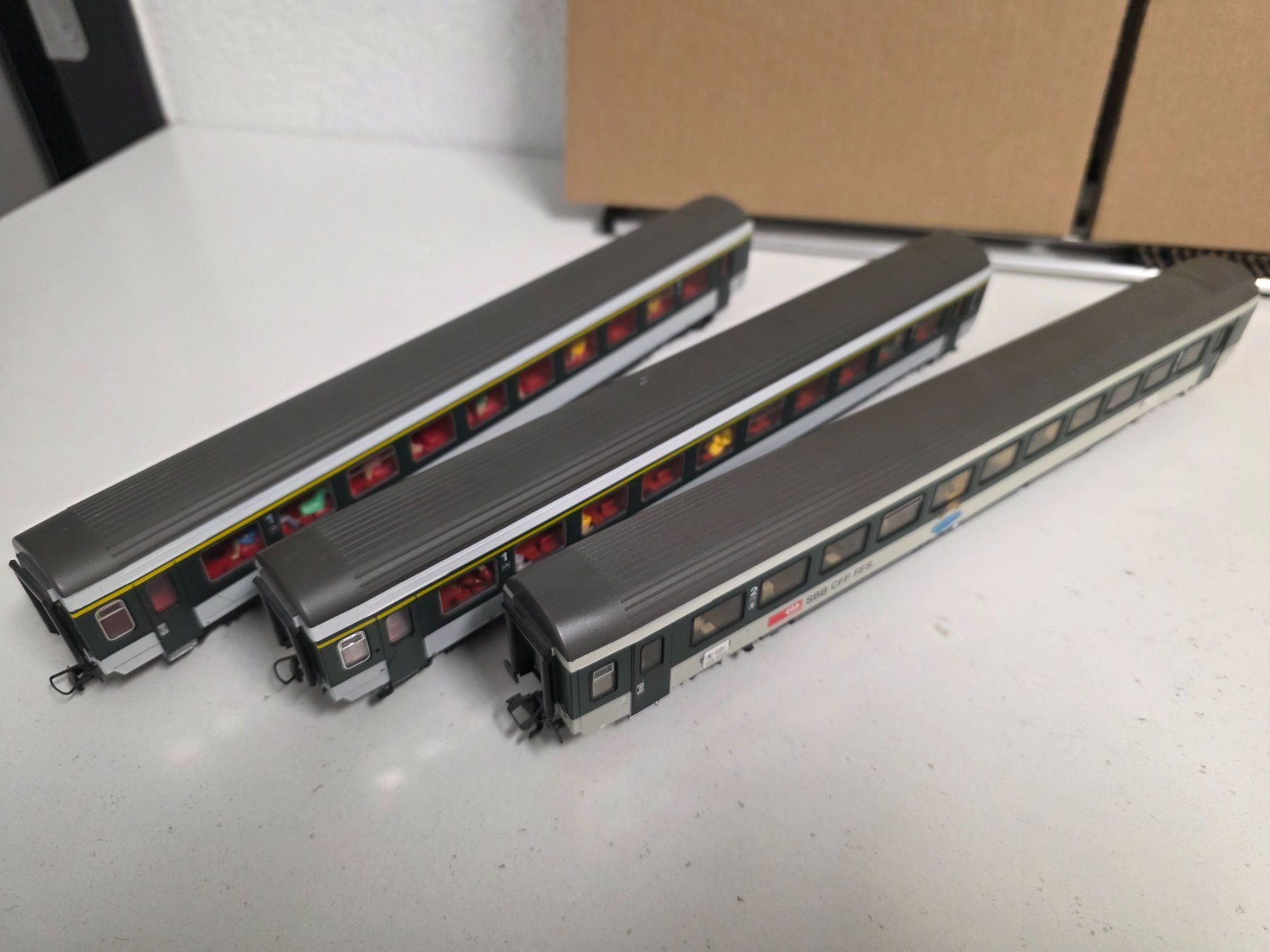 Roco 3 voitures CFF dès 1.-fr (D'occasion) à bassecourt pour CHF 1 ...