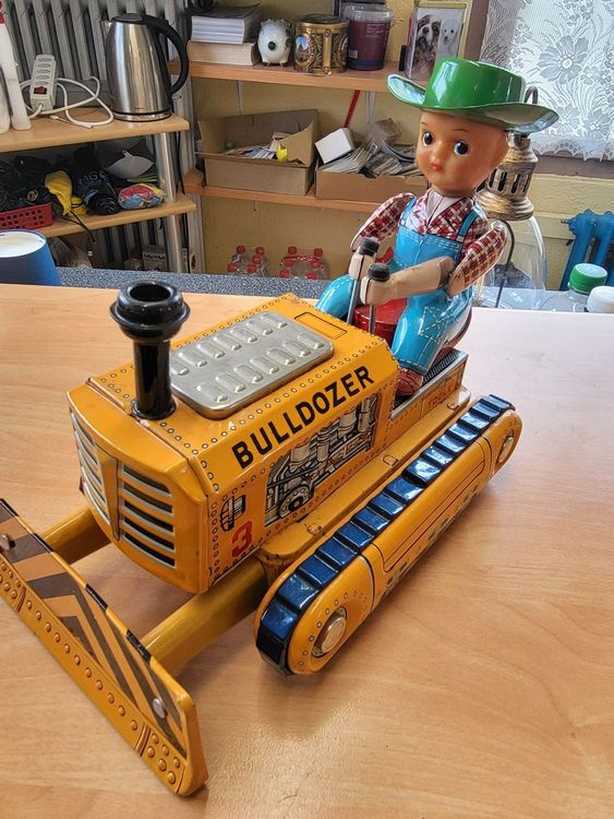 SMOKING BULLDOZER 60ER JAHRE (Gebraucht) in Wohlen AG für CHF 25 – mit ...