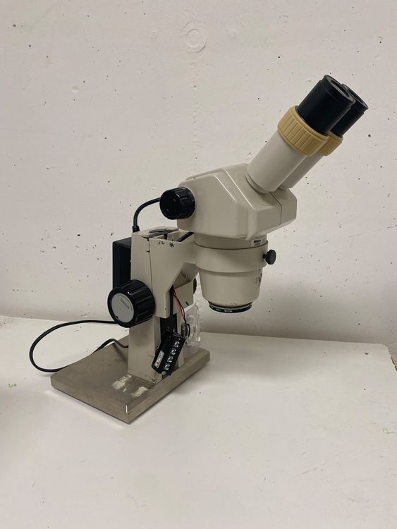 Nikon SMZ-1B Stereomikroskop, Zoom 0.8 -3.5, Okular 10x/21 | Kaufen auf ...