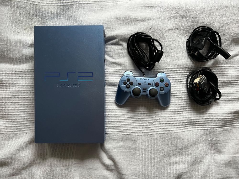 PS2 AQUA Blue + Controller und Kabel | Kaufen auf Ricardo