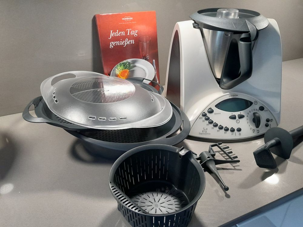Vorwerk Thermomix TM31 komplett mit Varoma (Gebraucht) in für CHF 400 ...