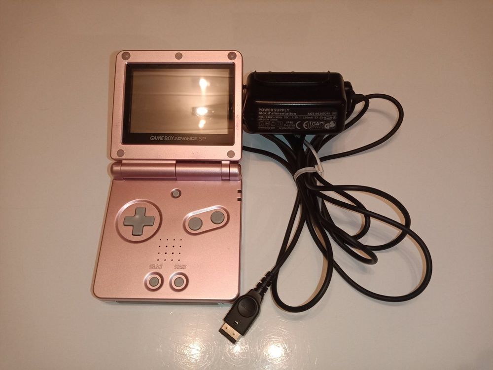 Console Game Boy Advance SP rose (Gebraucht) in Cottens FR für CHF 79 ...