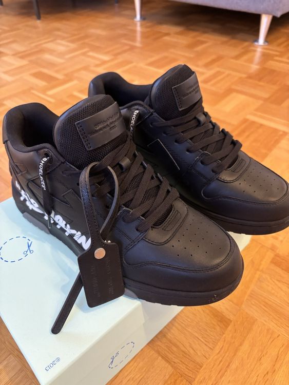 Off-White Sneaker Gr. 43 neuwertig mit Box & Rechnung (Neu und originalverpackt) in Riehen für ...