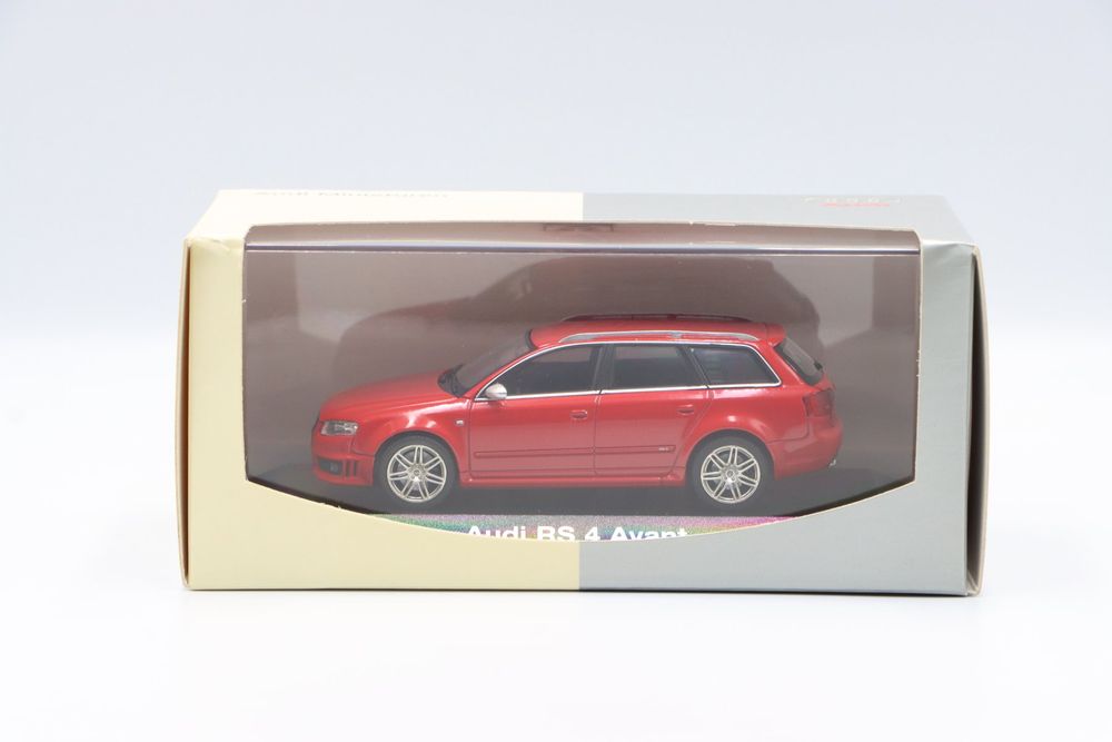 Audi RS4 Avant B7 2005 1:43 Minichamps (Neu und originalverpackt) in ...