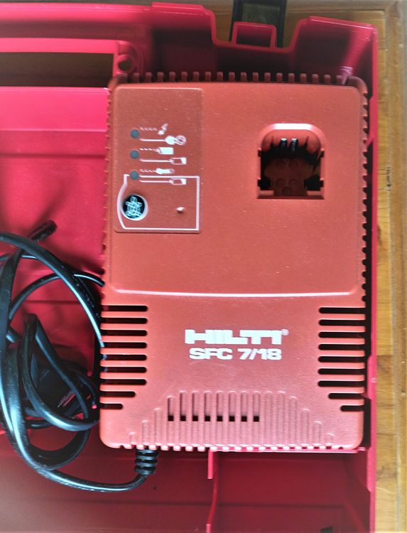 Hilti Akkuschrauber SB 10 mit Ladegerät + Akku, Akku defekt (Gebraucht ...