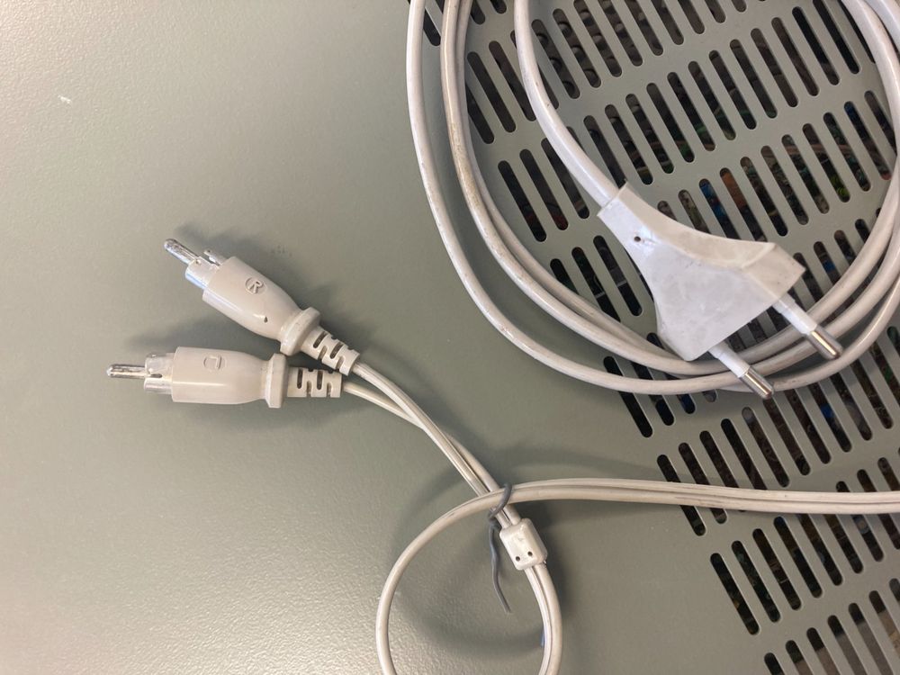 Philips F2216 AM/FM Quartz Synthesizer Tuner - Vintage! (Defekt) in ...