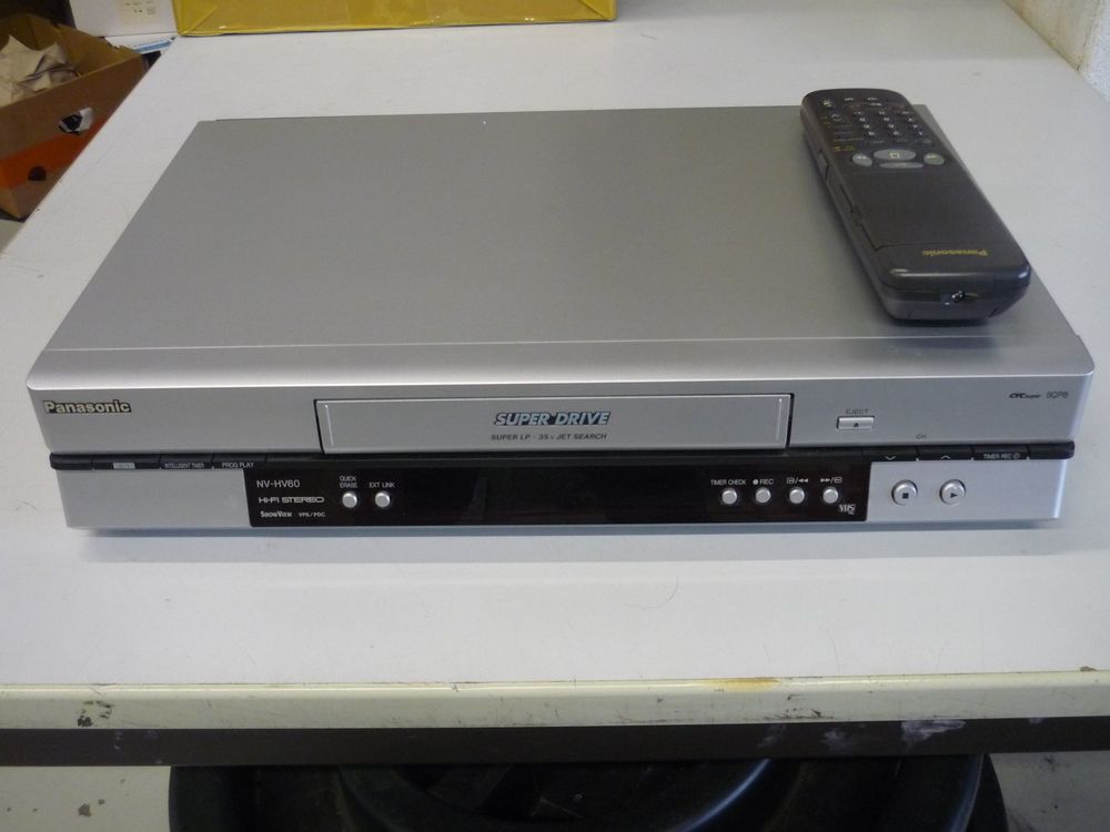 VHS Videorecorder - Panasonic NV HV 60 mit Fernbedienung (Gebraucht) in ...