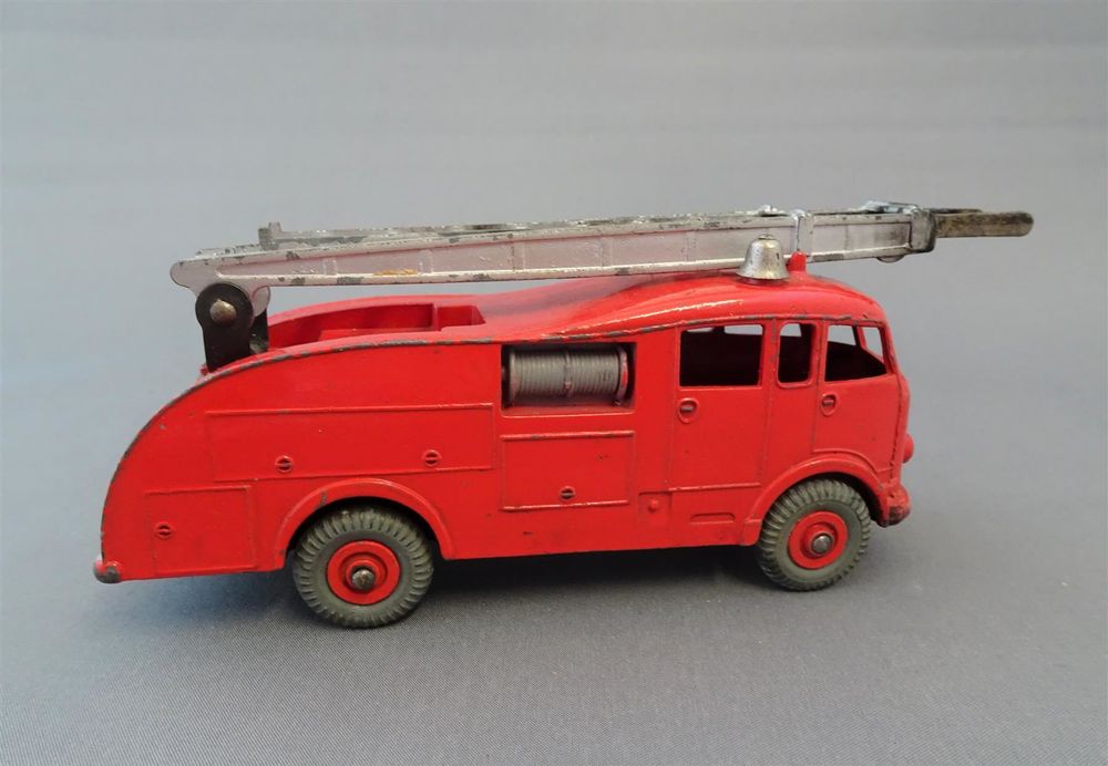 Dinky Toys Fire Engine 955 | Kaufen auf Ricardo