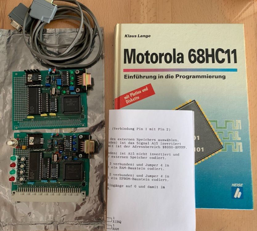 2 Stk. MC68HC11 Evaluation Board EVA11 | Acheter sur Ricardo