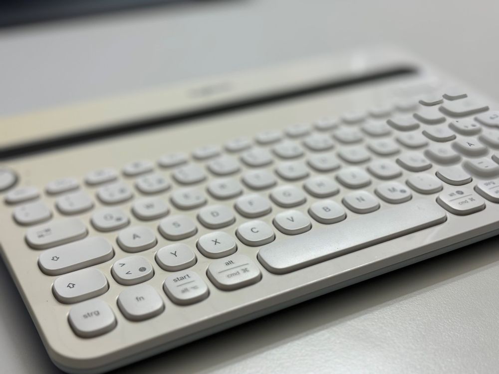 Logitech K 480 (Bluetooth Tastatur für Tablets oder PC) | Kaufen auf Ricardo