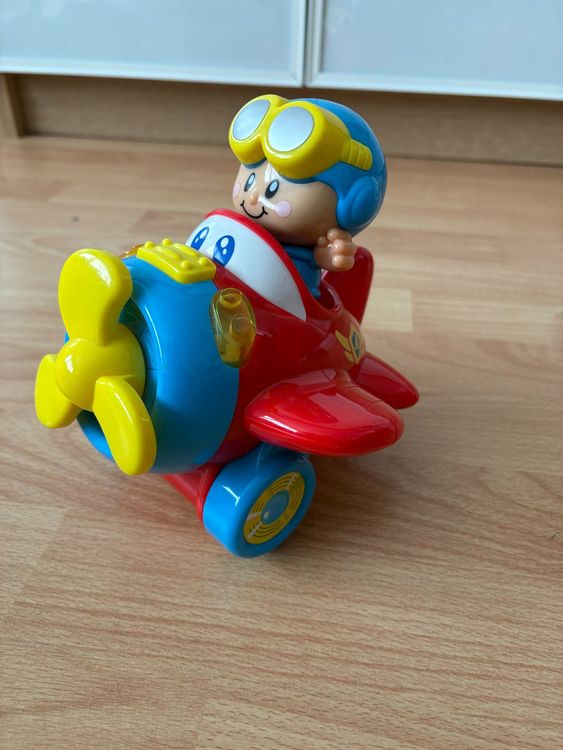 Kleiner Pocoyo Pilot mit Flugzeug (Gebraucht) in Walenstadt für CHF 4 ...