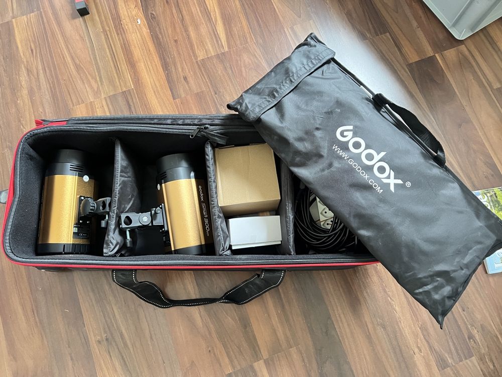 GODOX Smart 300 SDI Blitz Foto (Gebraucht) in Nidau für CHF 105 – nur ...