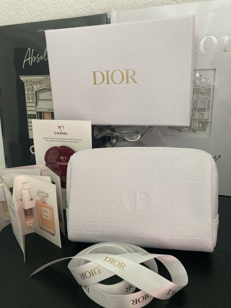 DIOR TROUSSE MAKE UP ORIGINAL (Neuf (Voir description)) à Corin de la ...