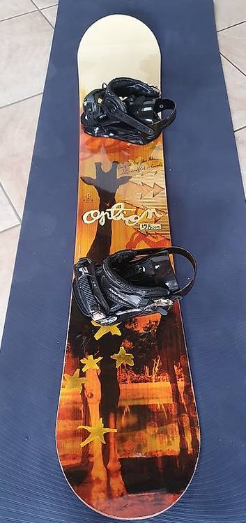 Snowboard option 158cm pro modèle Joni Mäkinen (Gebraucht) in Tramelan ...