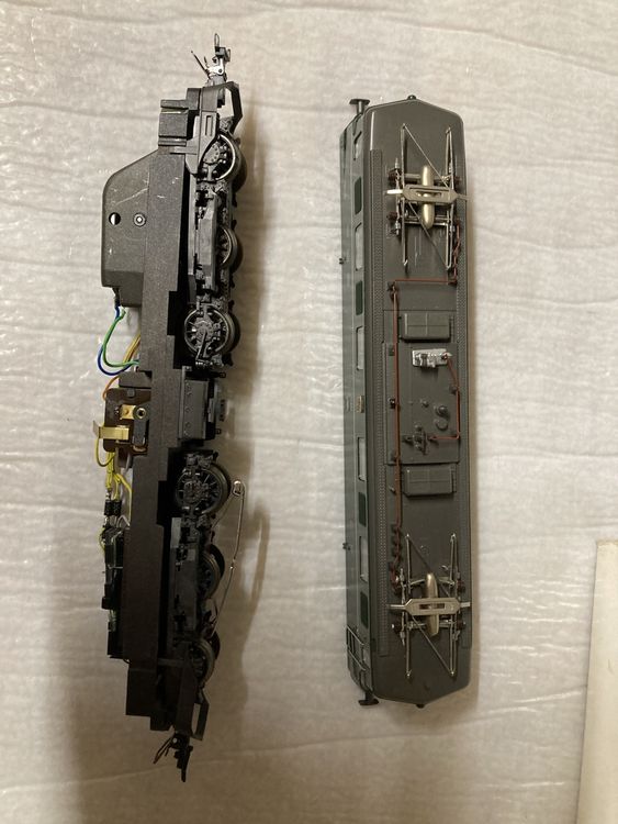 Märklin H0 3338 SBB Serie Ae 6/6 Jubiläumslok defekt (Neu (gemäss ...