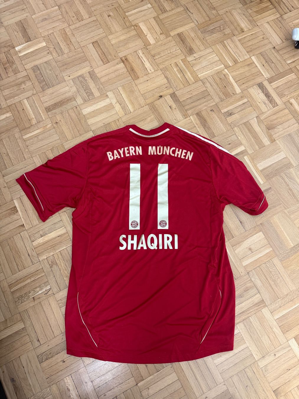 Originaltrikot Bayern München + Teamunterschrift (Neu (gemäss ...