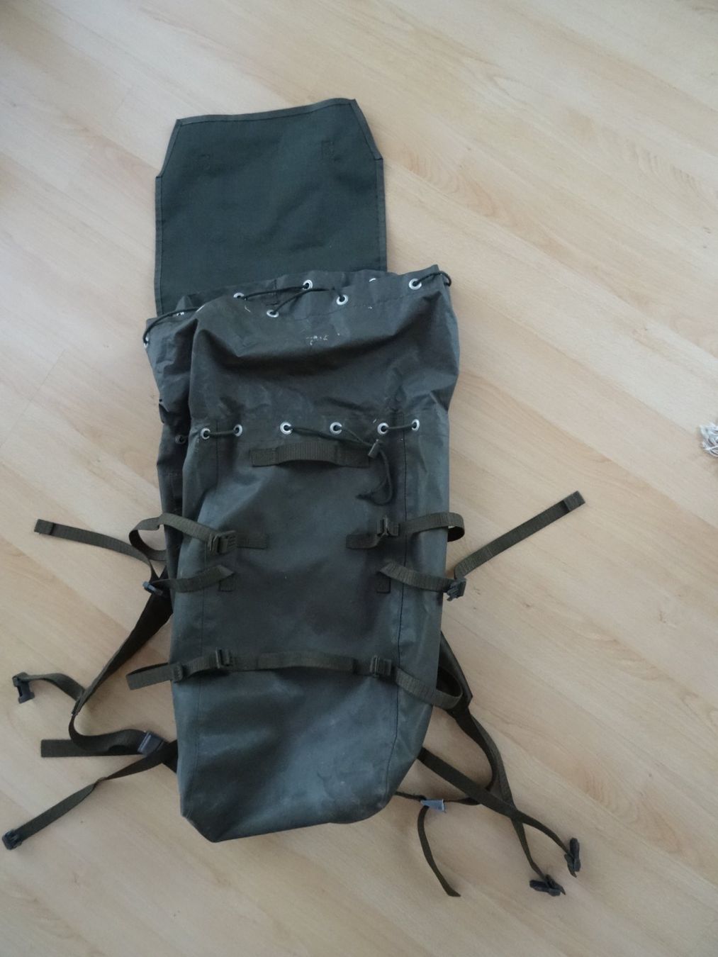gebrauchter Militärrucksack (Gebraucht) in Lupfig für CHF 5 – mit ...