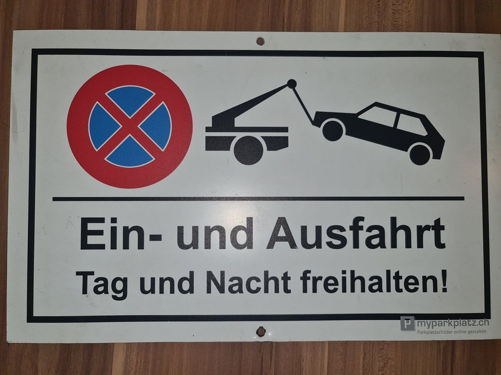 Schild Parkverbot (Gebraucht) in Dintikon für CHF 1 – mit Lieferung auf ...