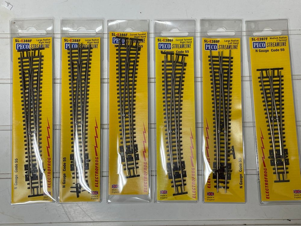 Peco, sechs Weichen Code 55, ohne OVP (Neu und originalverpackt) in STABIO für CHF 85 – mit ...