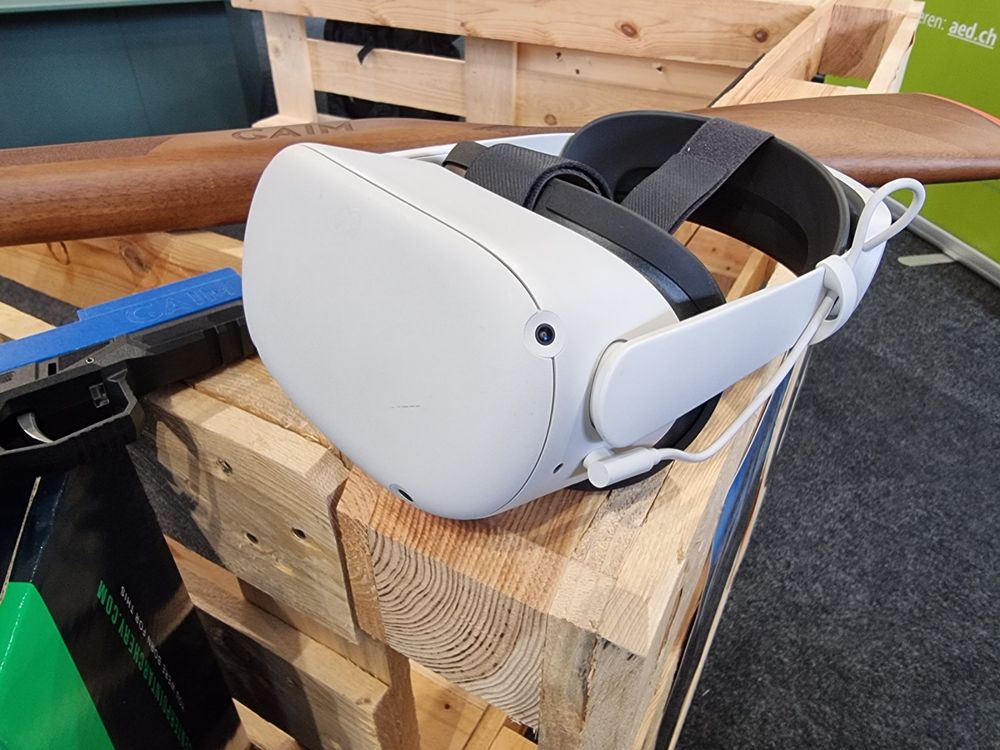 VR Brille Metaquest 2 und Gaim Spiel im Set (Neu (gemäss Beschreibung ...