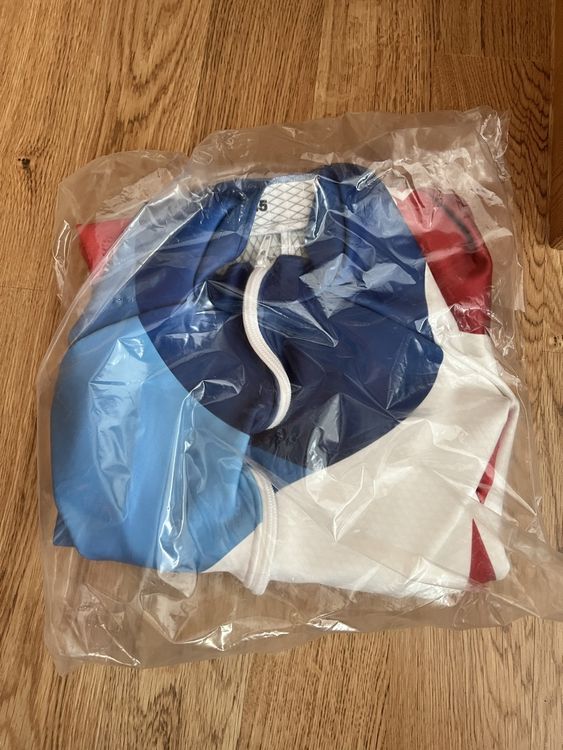 Neuer Swisscom Renndress (Neu und originalverpackt) in Zizers für CHF 155 – mit Lieferung auf ...