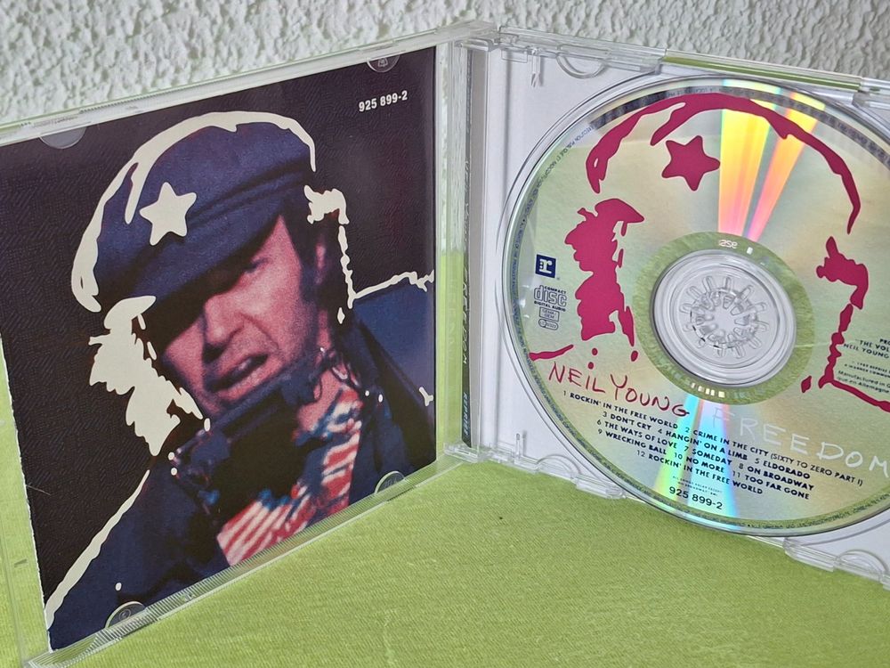 CD Neil Young - Freedom (Rockin in the free World ) (Gebraucht) in Aarberg für CHF 3.6 – mit ...