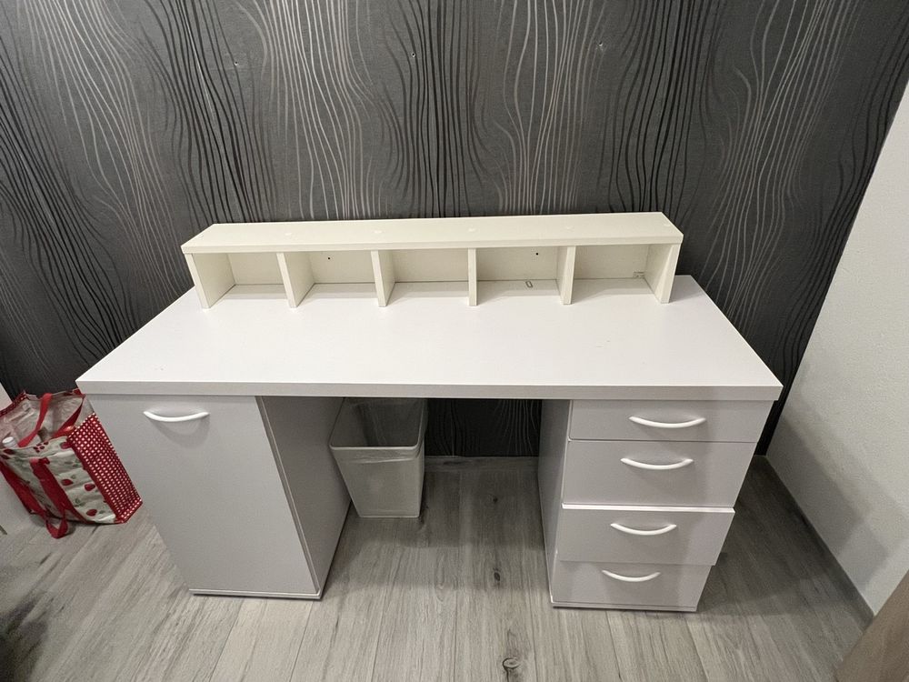Schreibtisch weiss mit Schubladen und Tablaraufsatz Top! (Neu (gemäss ...
