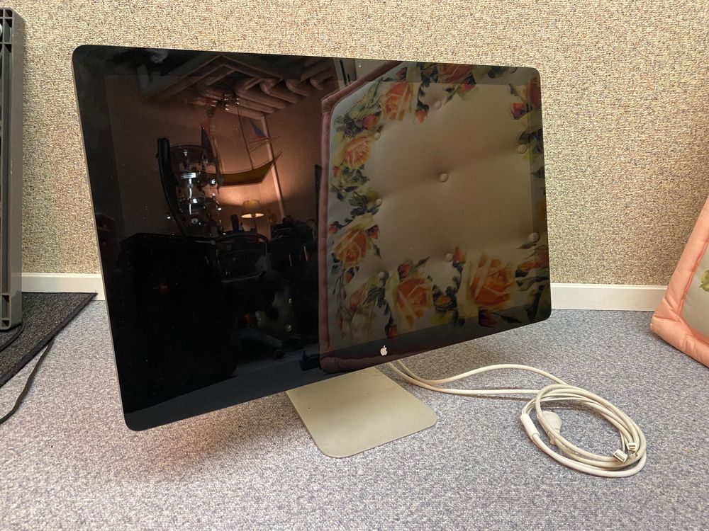 Apple Cinema Display 27“ 2 (Gebraucht) in Richterswil für CHF 227 – nur ...