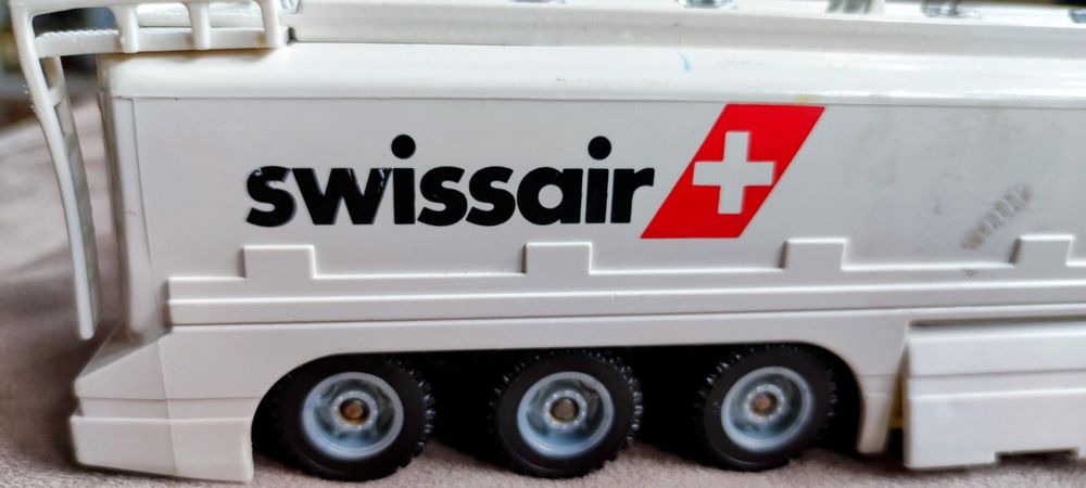 SWISSAIR - Siku Super 3511 Mercedes-Benz SK Tankzug (Gebraucht) in ...