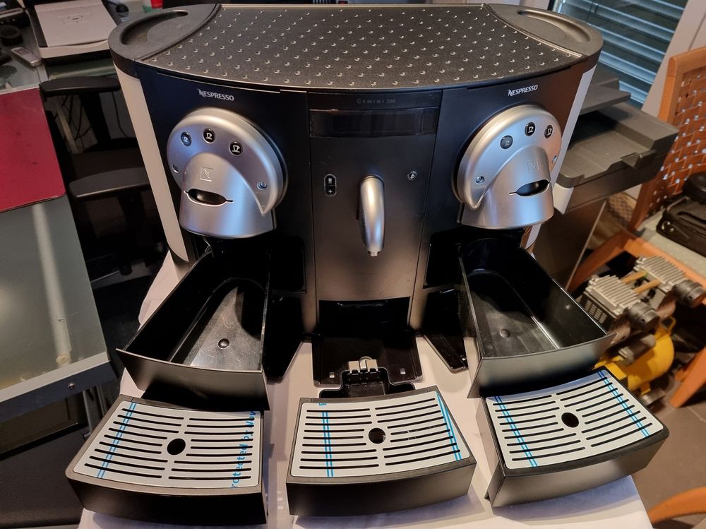 NESPRESSO GEMINI CS200 CS203 Typ 903 neue Schalen Topzustand | Kaufen ...
