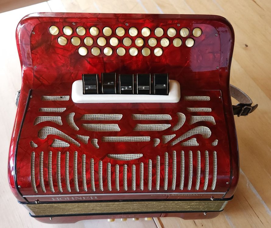 Handorgel Hohner Norma 3 (Gebraucht) in Hittnau für CHF 130 – nur Abholung auf Ricardo kaufen