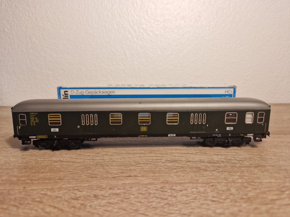 Märklin 4026 Gepäckwagen DB H0 (1) (Gebraucht) in St-Aubin-Sauges für CHF 12 – mit Lieferung auf ...