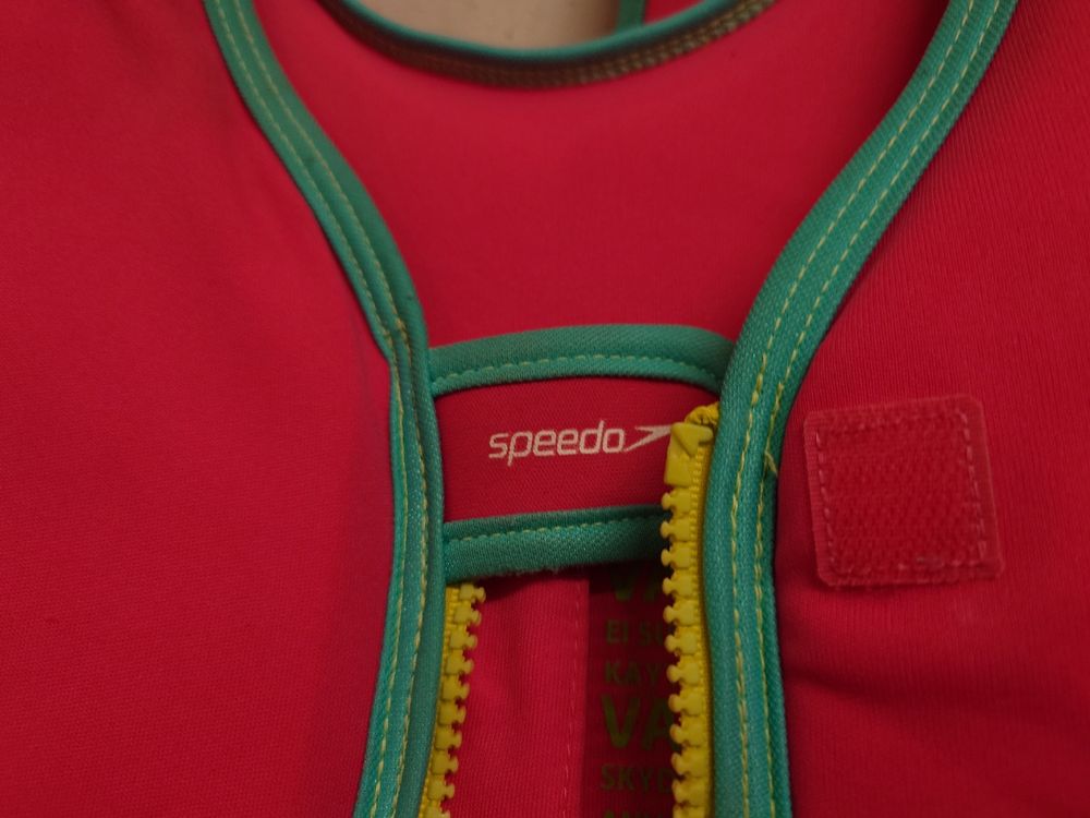Kinder Schwimmweste Speedo 2-4 Jahre (Gebraucht) in für CHF 25 – nur ...