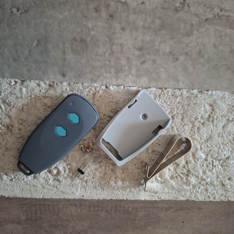 Marantec Handsender (Gebraucht) in Gachnang für CHF 19 – mit Lieferung ...