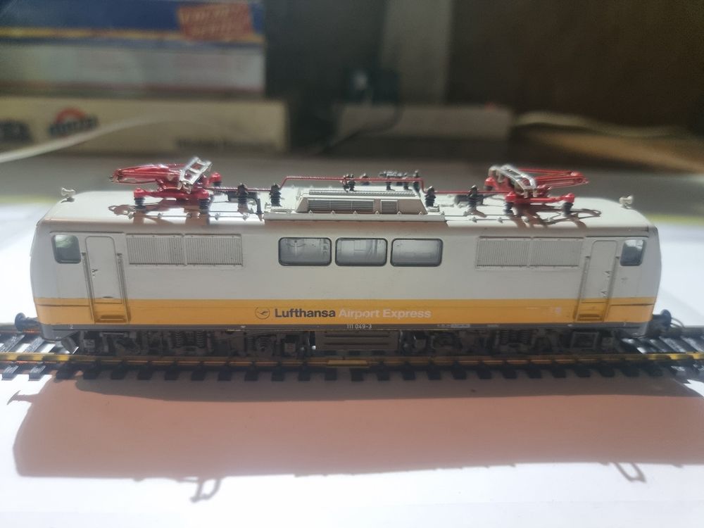 Roco DB 111 049-3 Lufth Airport Express Digital DC HO | Kaufen auf Ricardo