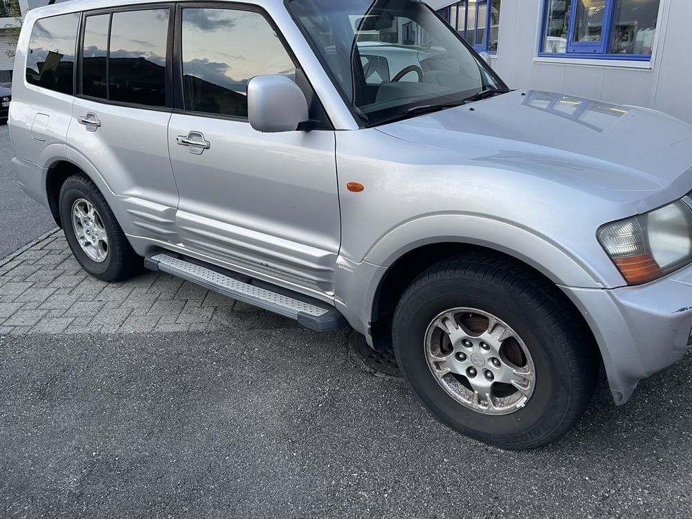 Mitsubishi Pajero Grand, Jahr 2002, 200'341 km! (Gebraucht) in ...