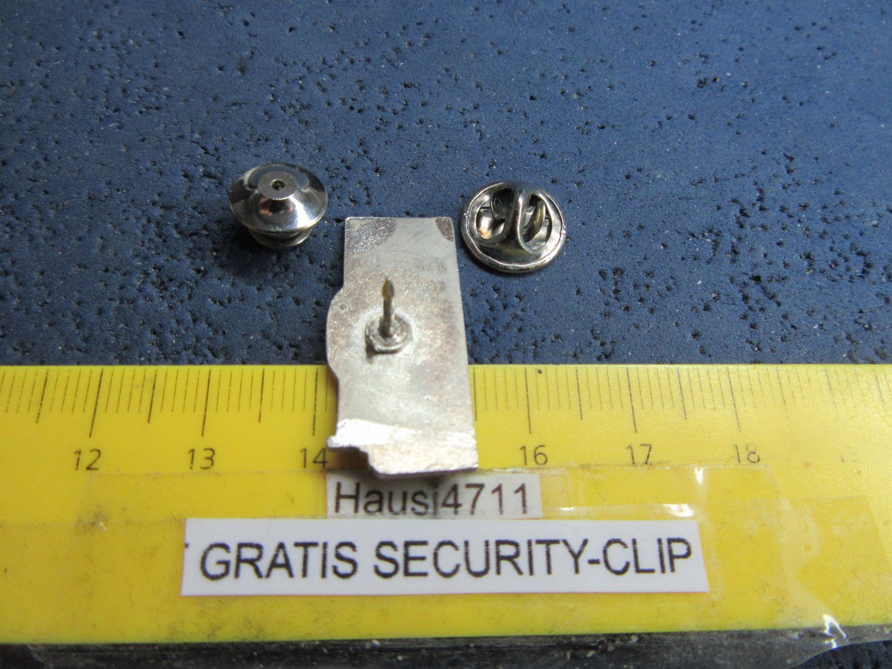 PEUGEOT ESSO LE MANS RACING-CAR AUTO PIN MIT SECURITY-CLIP (Gebraucht ...