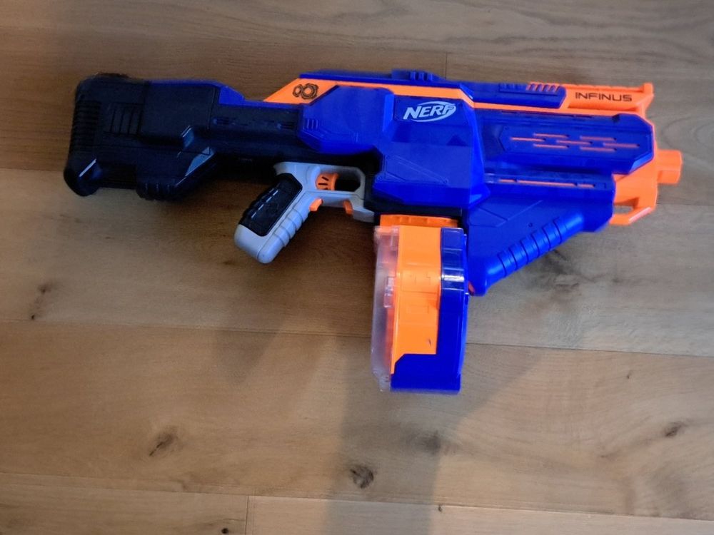 NERF INFINIS (Gebraucht) in Schaffhausen für CHF 25 – mit Lieferung auf ...