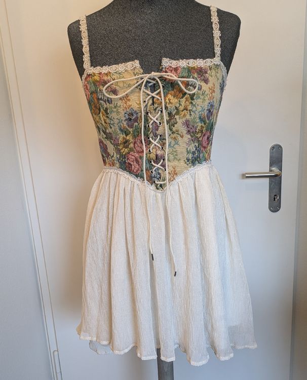 Corsagenkleid mit Schnürung (Gebraucht) in Steffisburg für CHF 8 – mit ...