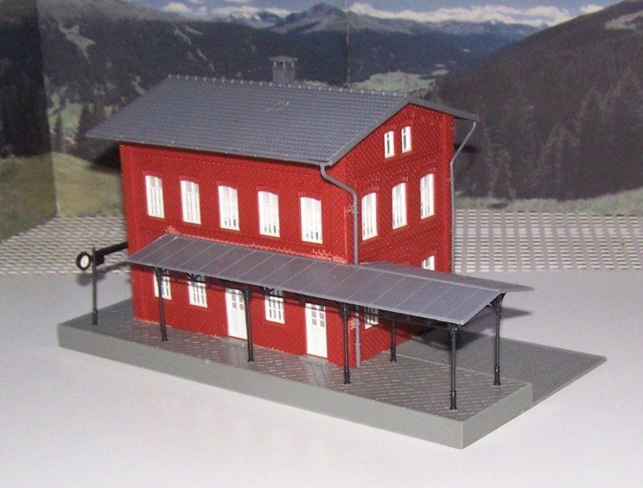 Faller H0 110099 Bahnhof, Ziegelbauweise, schöner Fertigbau (Gebraucht ...