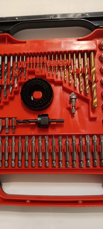 black & Decker Bohrer/ Bits, und andere Set im Koffer (Gebraucht) in ...