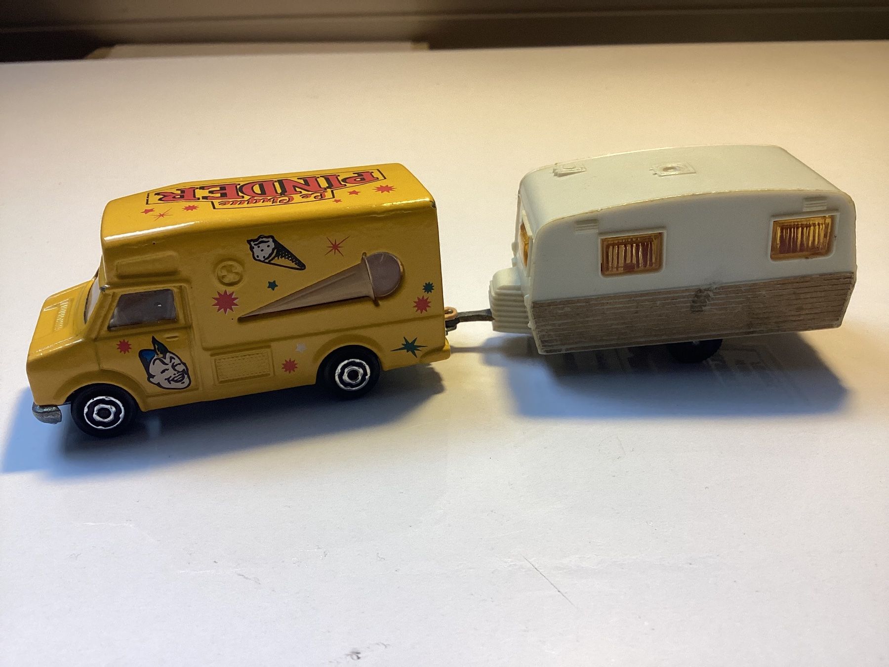Majorette "PINDER CIRCUS ICE CREAM CAR & TRAILER“ selten (Gebraucht) in ...