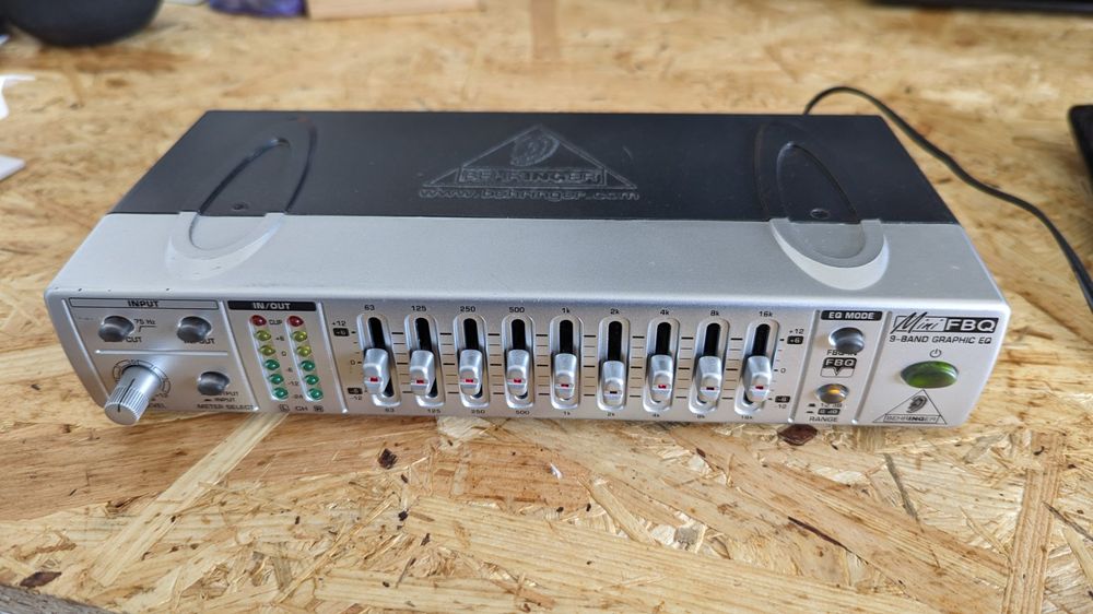 Mini Equalizer Behringer FBQ800 (Gebraucht) in Horw für CHF 73 – mit ...