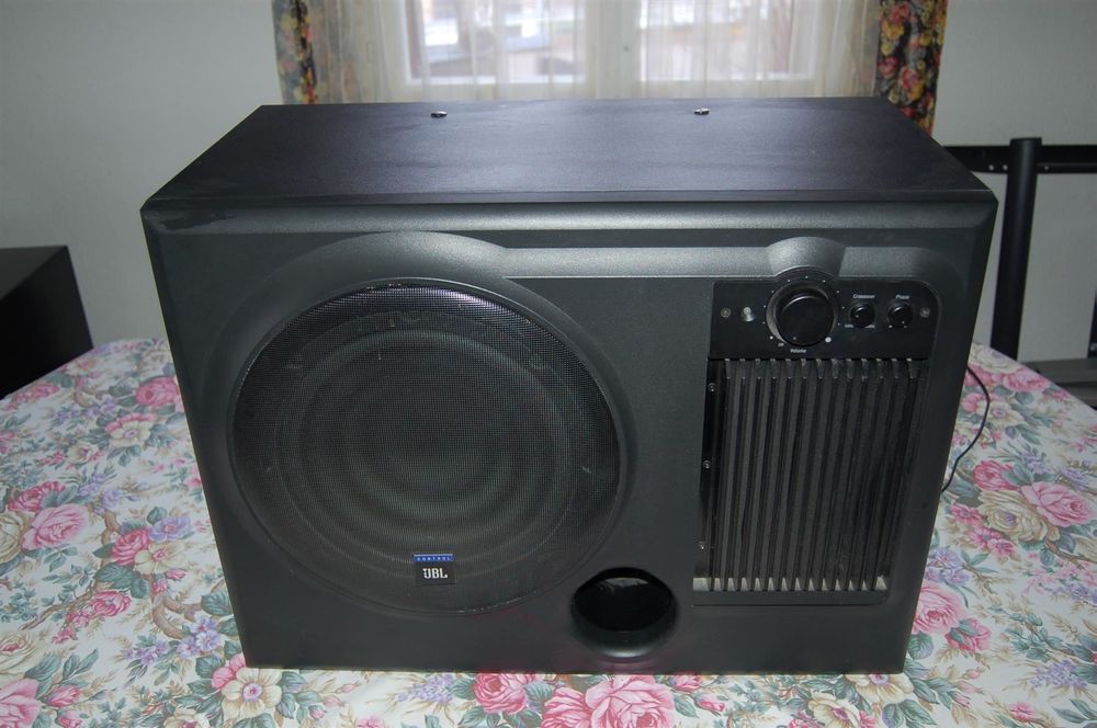 Subwoofer JBL Control SUB10 100 Watt RMS (Gebraucht) in Schmitten FR für CHF 63 – nur Abholung ...