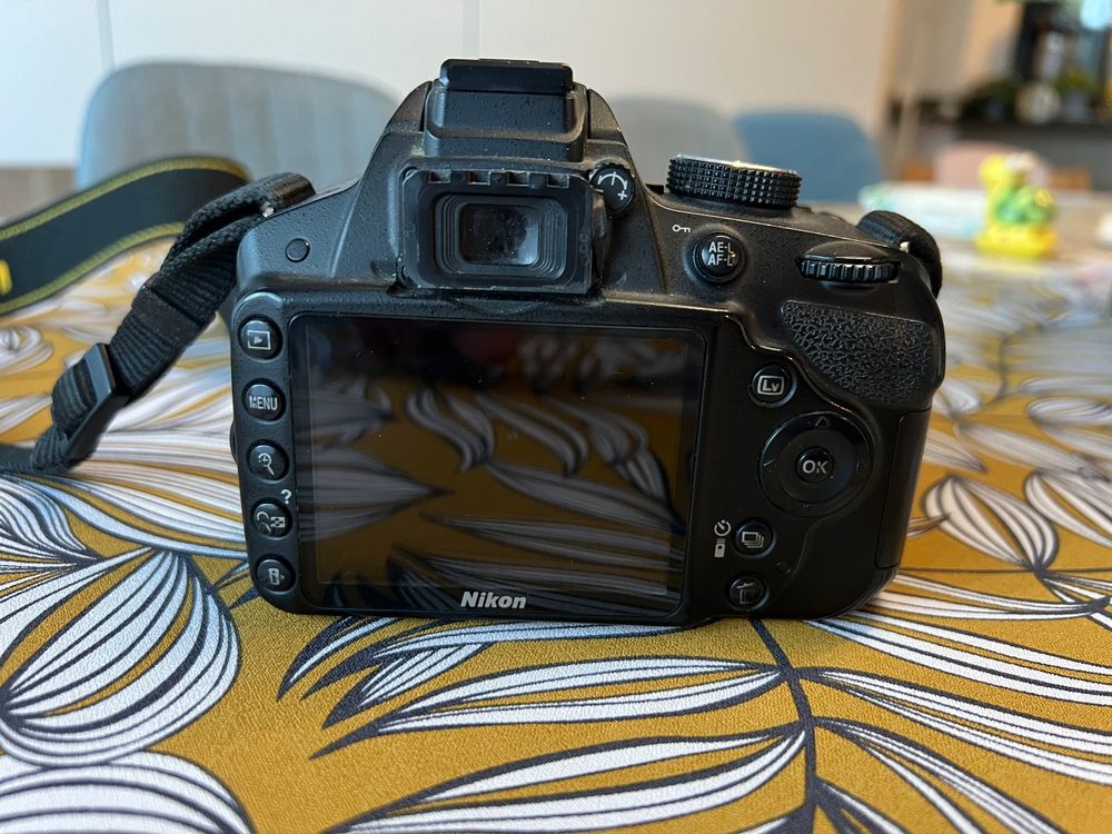 Nikon D3200 + Nikon 50mm f1.8G (Gebraucht) in Bex für CHF 115 – mit Lieferung auf Ricardo kaufen