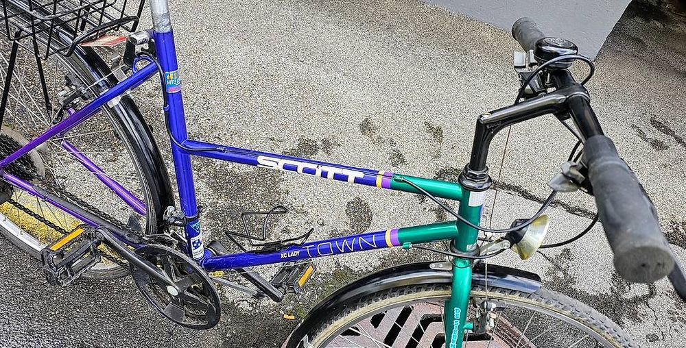 Velo SCOTT Town XC Lady avec panier neuf (D'occasion) à Monthey pour ...