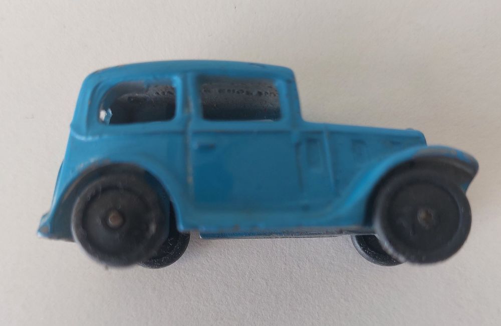 Dinky Toys 35a Austin Saloon Car (Gebraucht) in Schenkon für CHF 65 ...