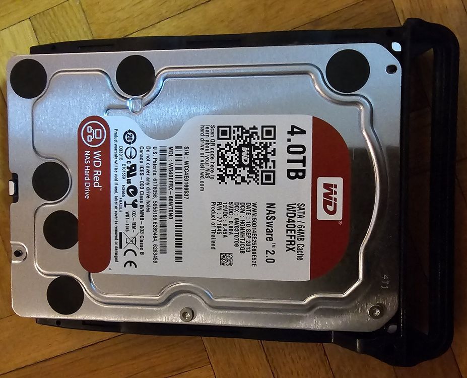 Synology DS-214 Play with 2x 4T Harddrive | Acheter sur Ricardo